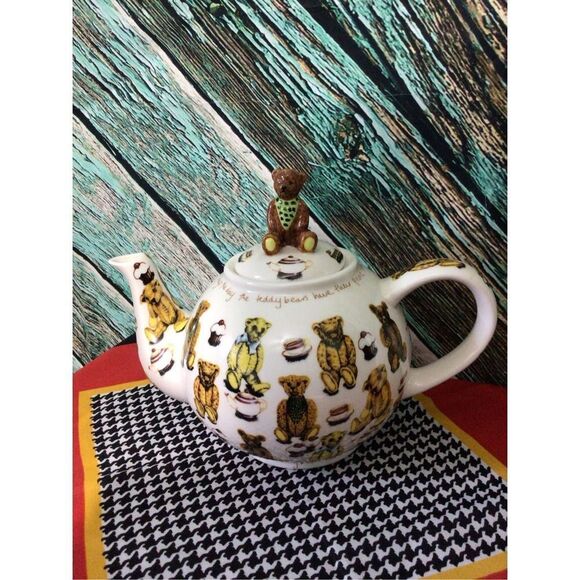 CARDEW DESIGNS | Accents | Cardew Designs James Cardew Ted Teateapot ...